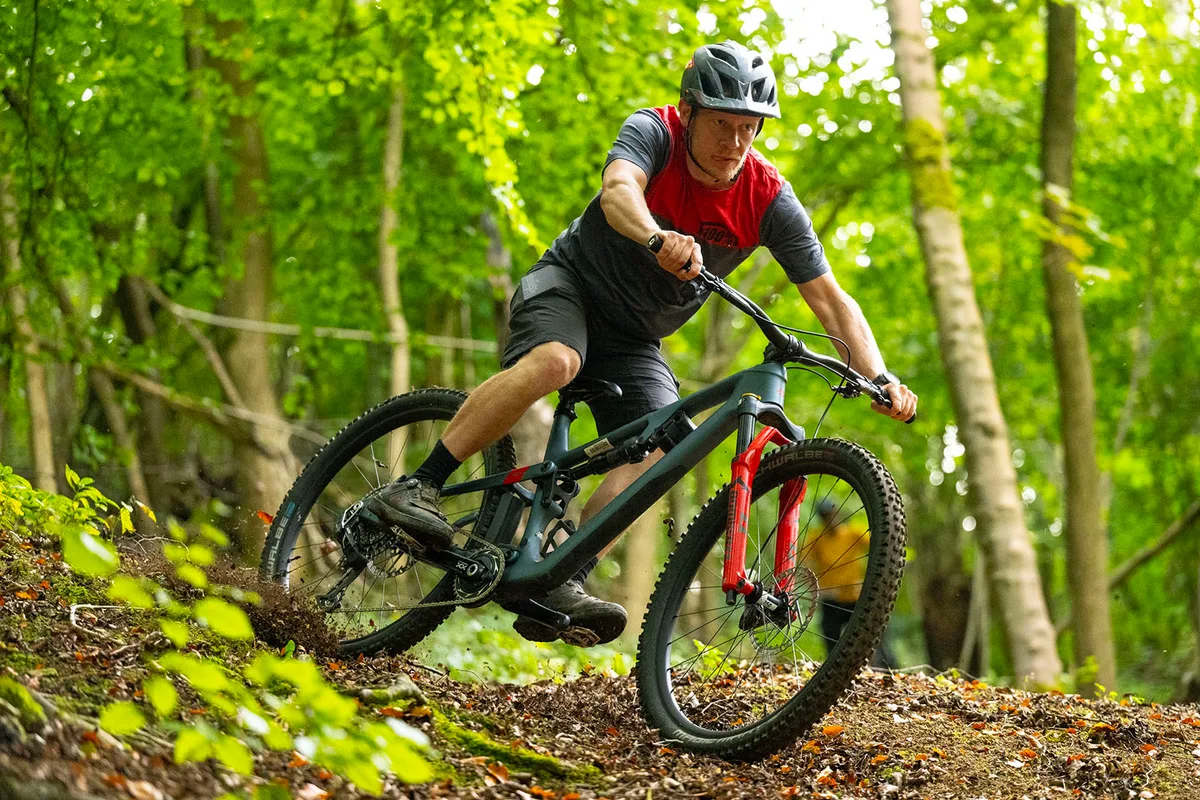 5 mountain bike accessories you need (and 5 you definitely don't ...